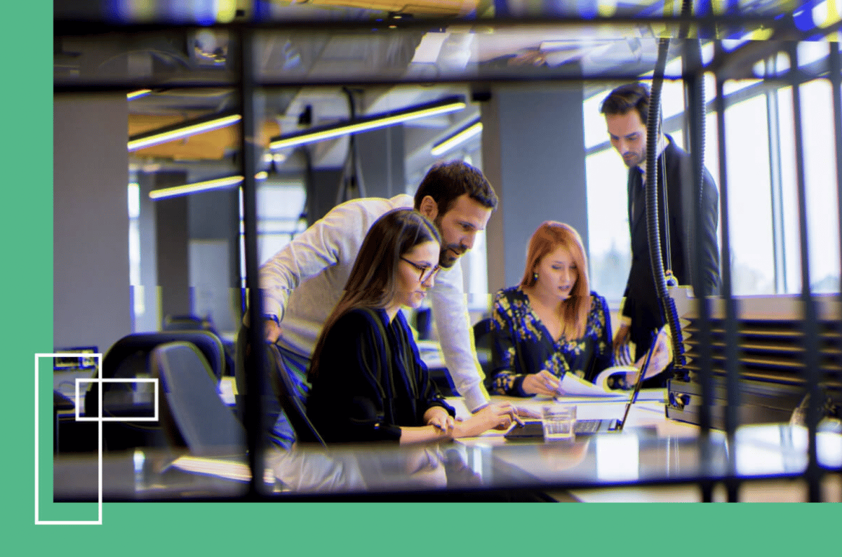 Web Development Team: Their Roles and Responsibilities - EzineMark